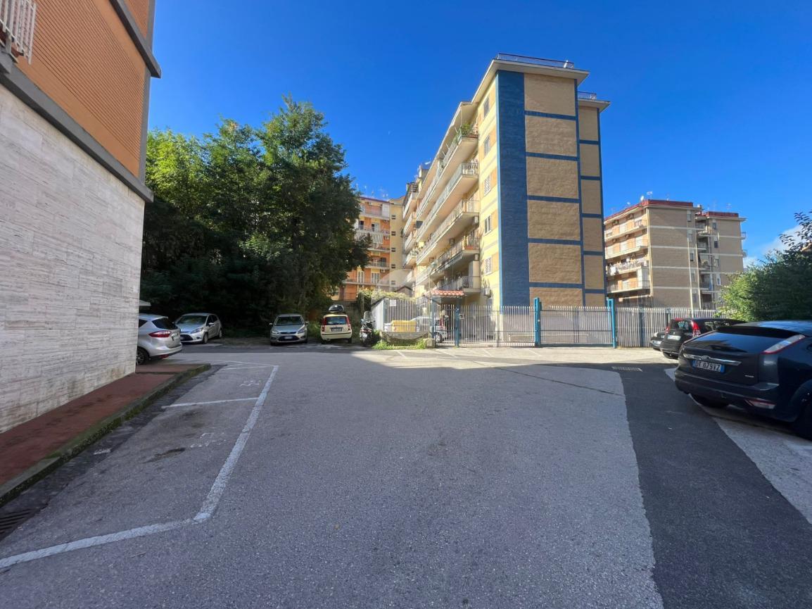 Appartamento in vendita a Napoli