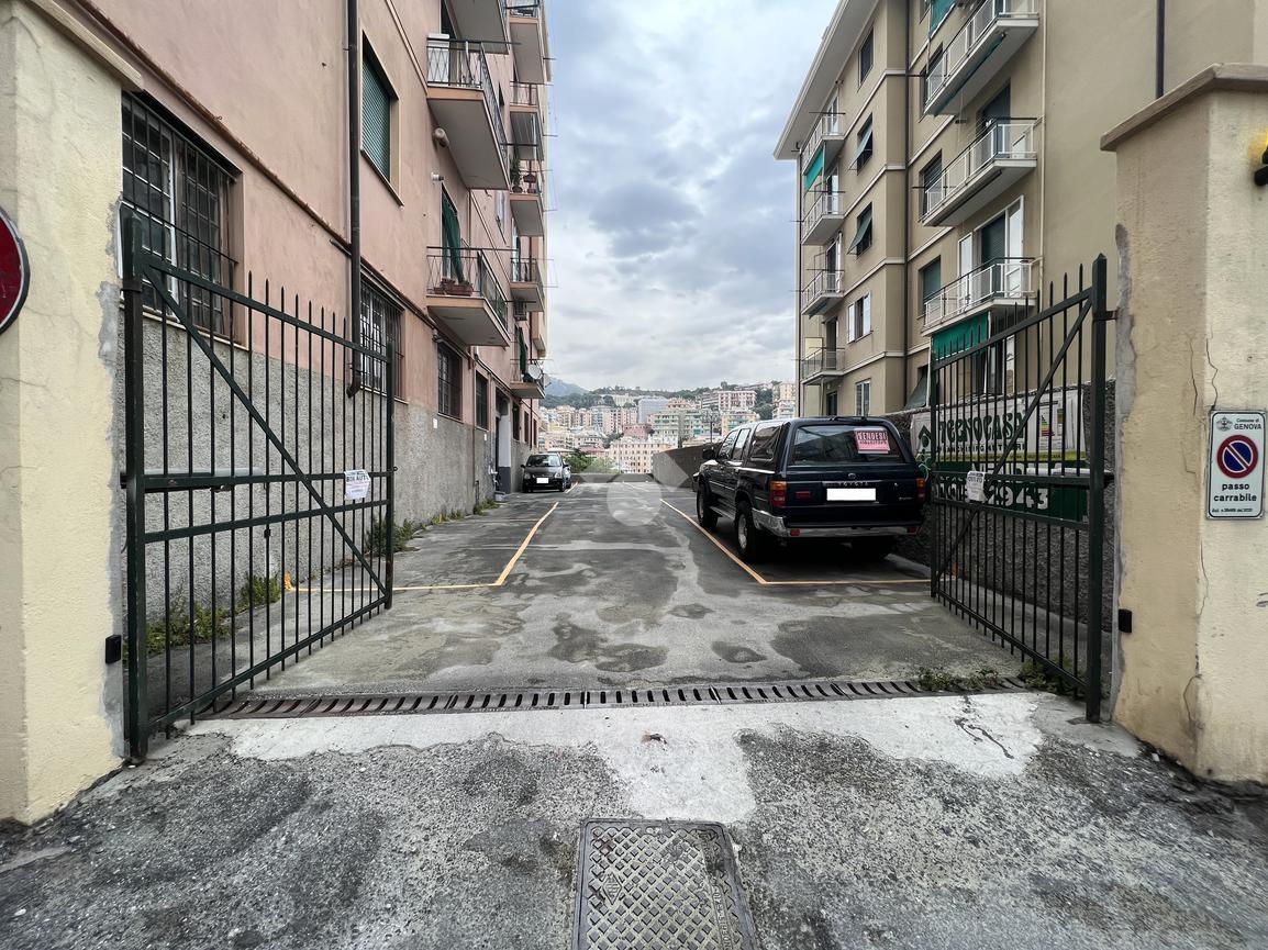 Box in vendita a Genova