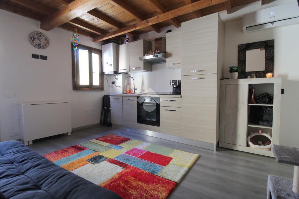 Casa indipendente in vendita a Rescaldina