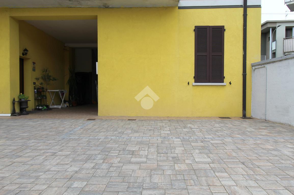 Appartamento in vendita a Rescaldina