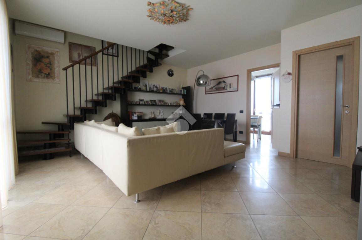 Appartamento in vendita a Cislago