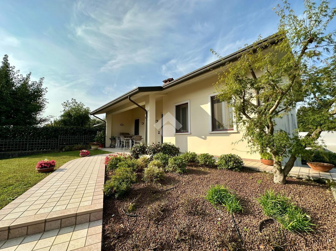 Villa in vendita a Colceresa