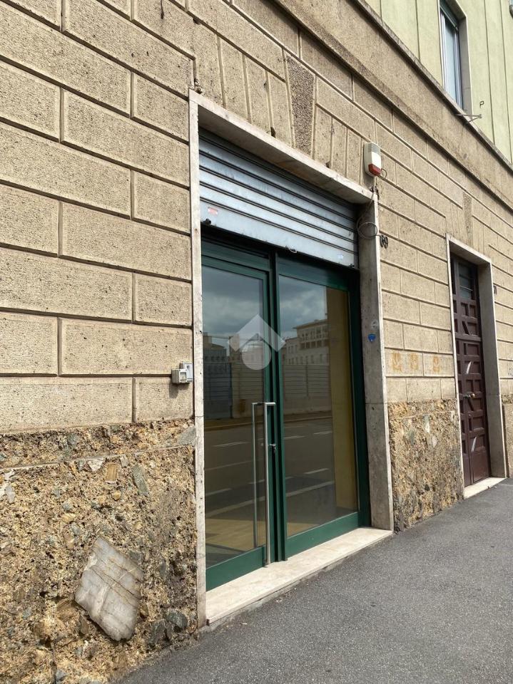 Negozio in affitto a Bergamo