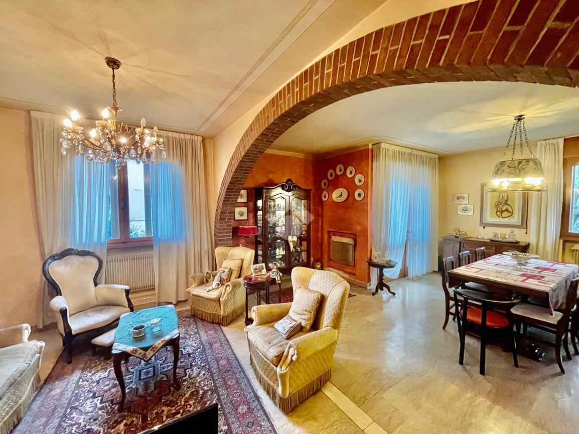 Villa in vendita a Bassano Del Grappa