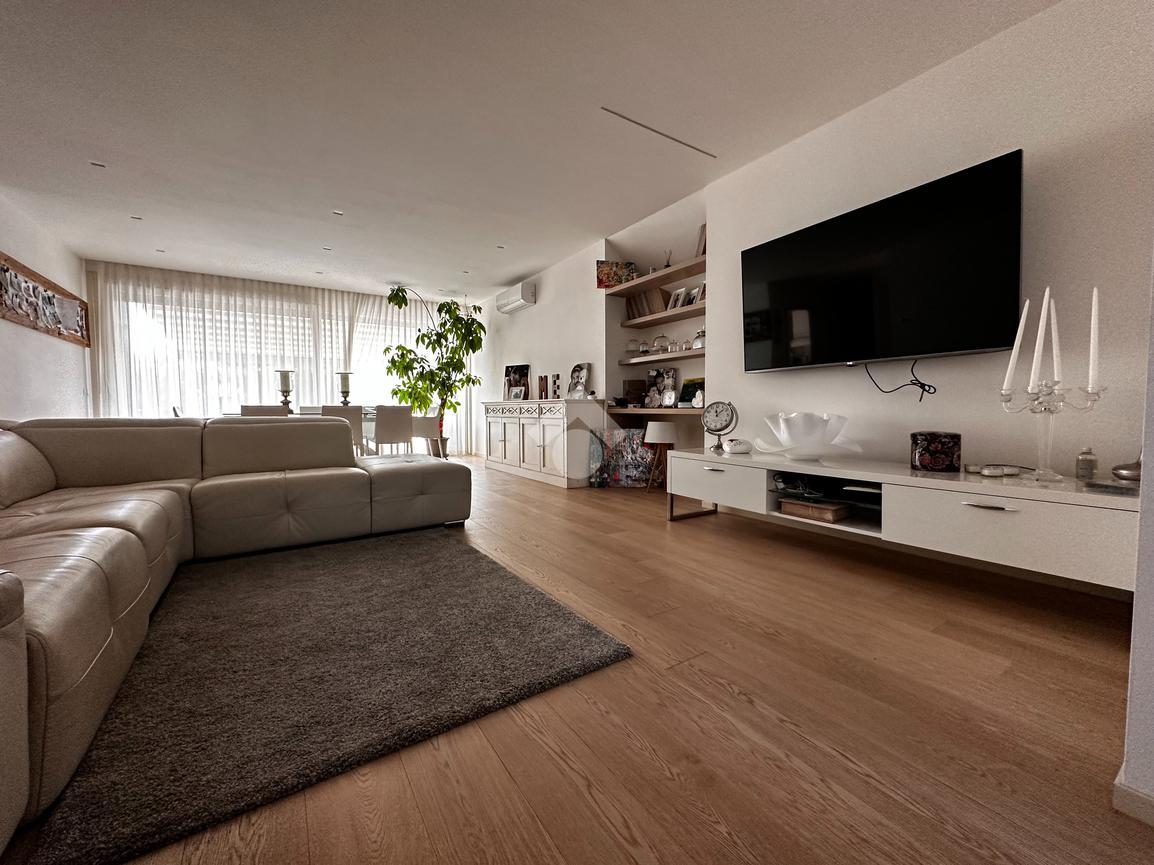 Villa in vendita a Pove Del Grappa