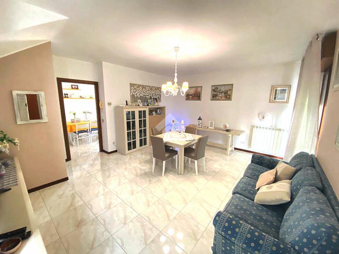 Villa a schiera in vendita a Samarate