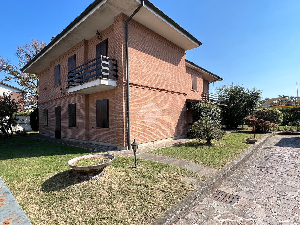Villa in vendita a Spino D'Adda