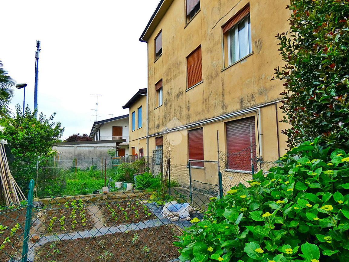 Appartamento in vendita a Sesto Calende