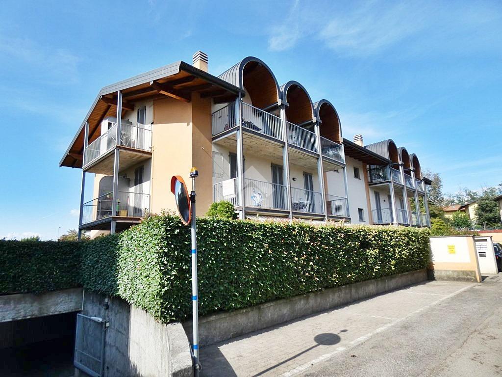 Appartamento in vendita a Sesto Calende