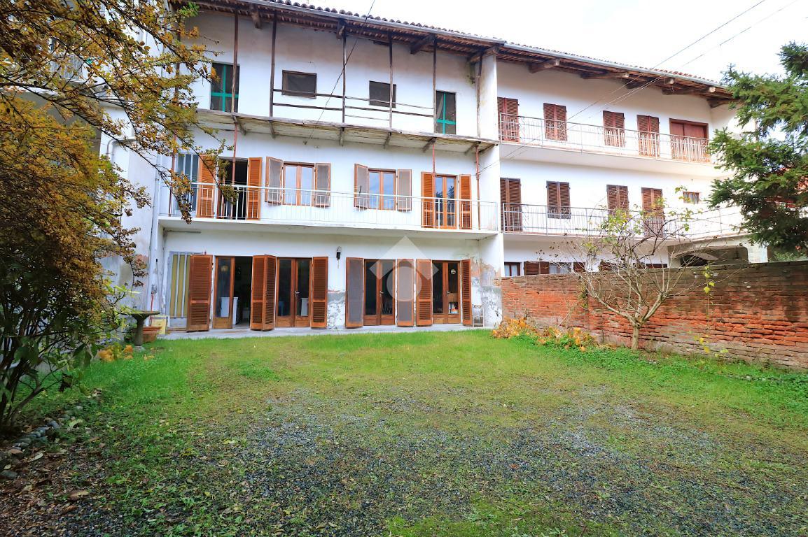 Casa indipendente in vendita a Caravino