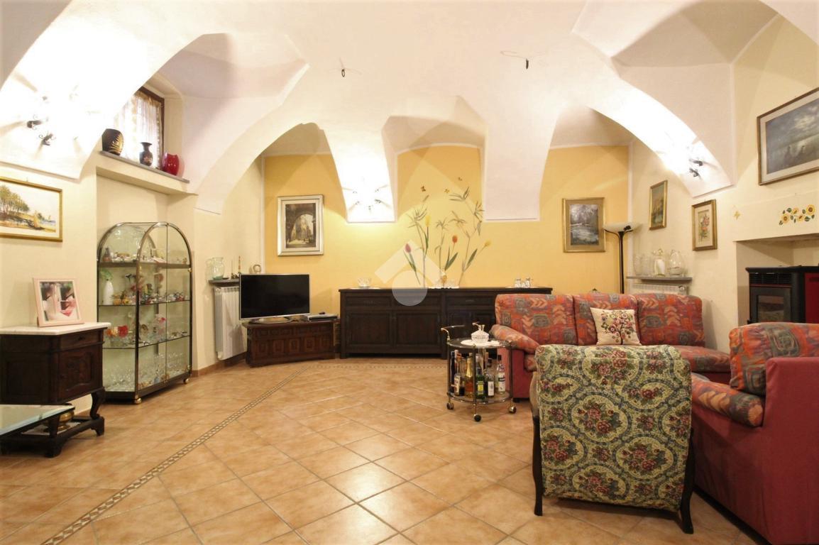 Casa indipendente in vendita a Caravino