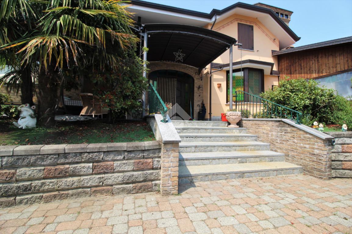 Villa in vendita a Strambino