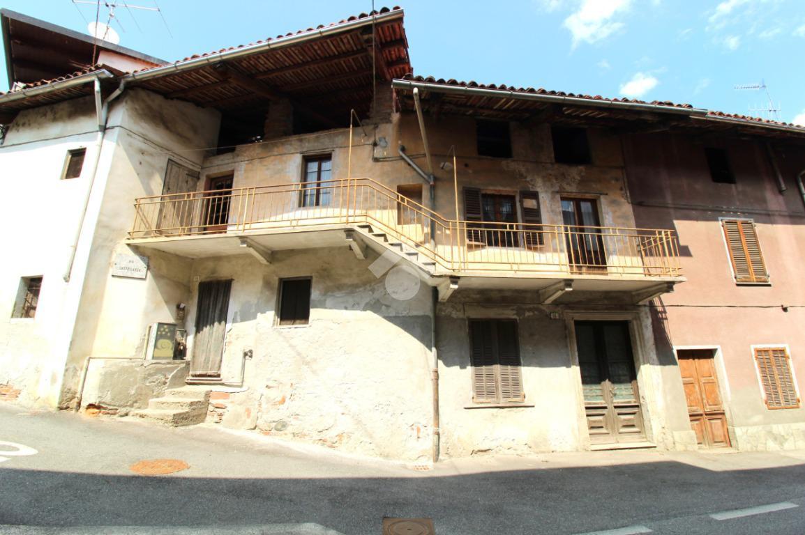 Rustico in vendita a Caravino