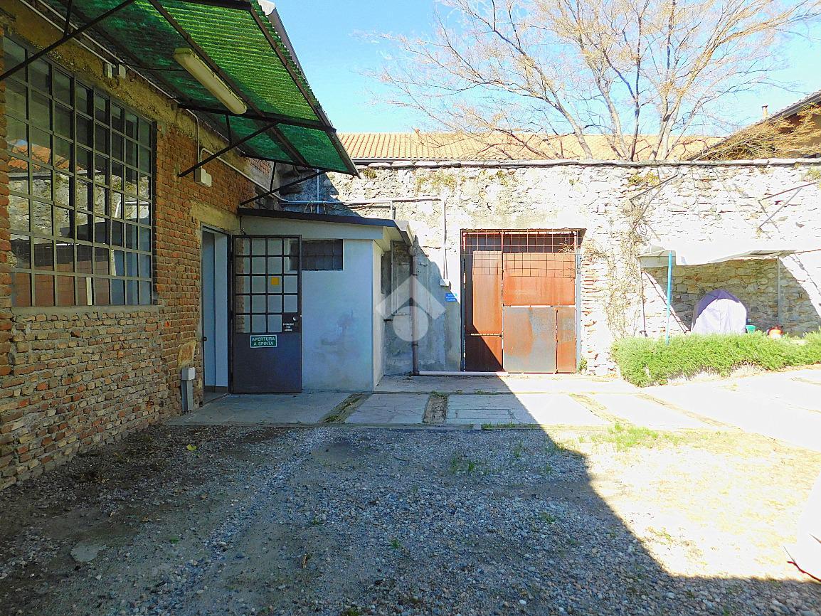 Rustico in vendita a Somma Lombardo