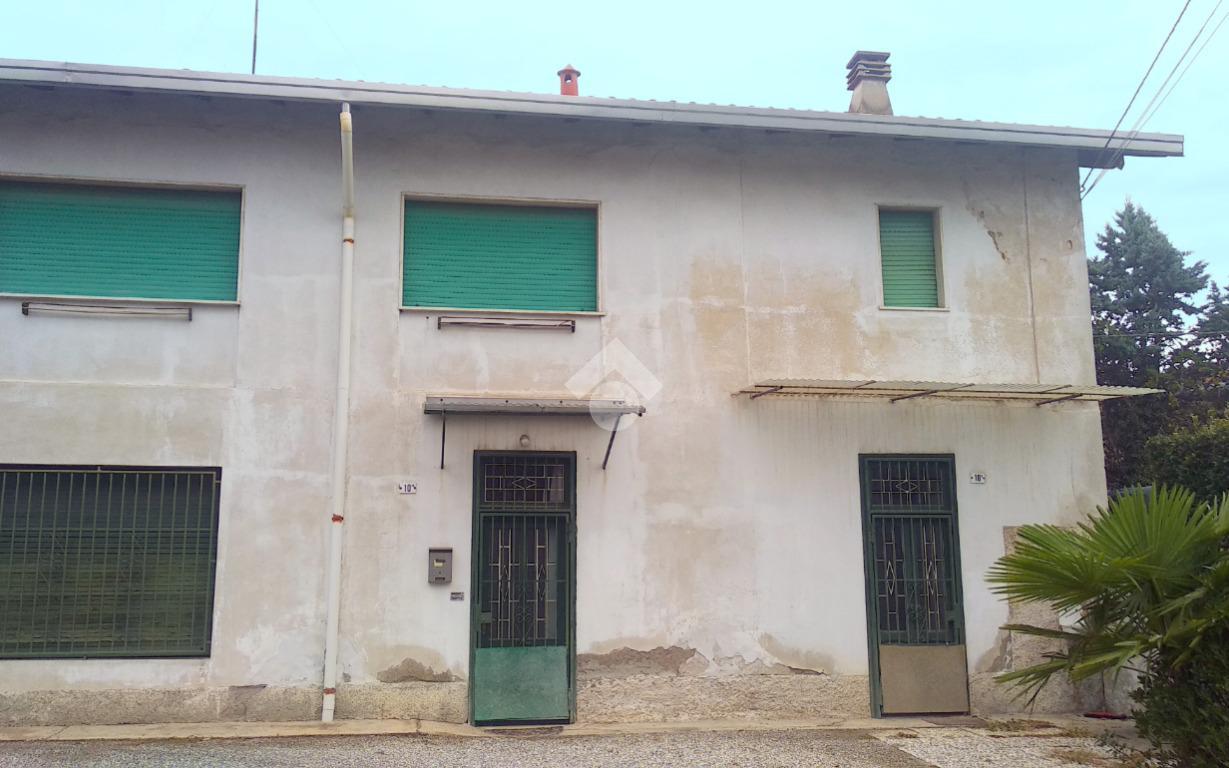 Casa indipendente in vendita a Cassano Magnago
