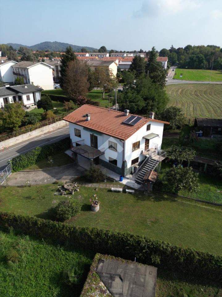 Villa in vendita a Malnate