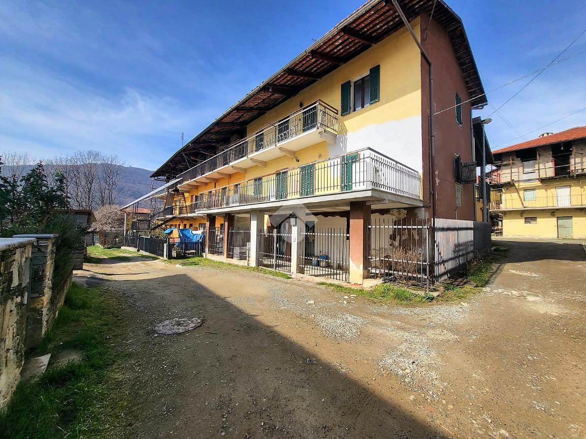 Casa indipendente in vendita a Forno Canavese