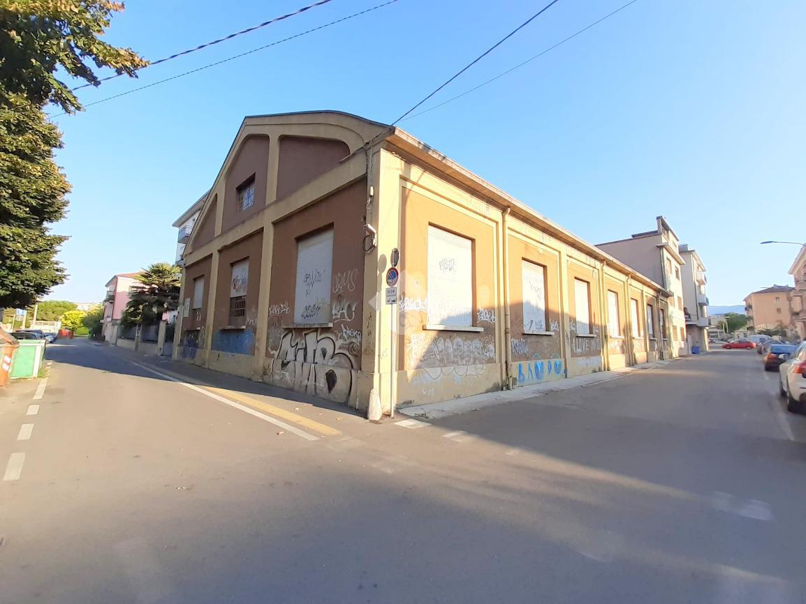 Capannone in vendita a Brescia