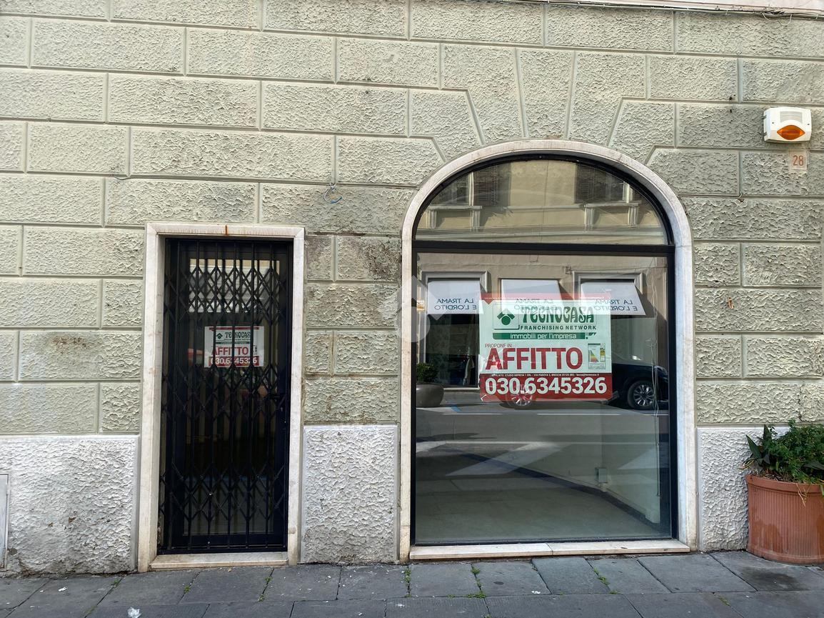 Negozio in affitto a Brescia