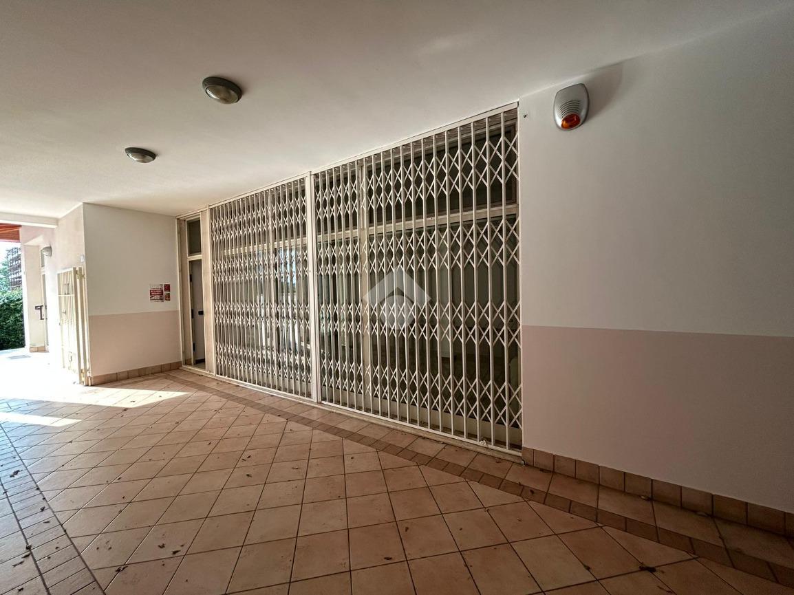 Negozio in affitto a Castel Mella