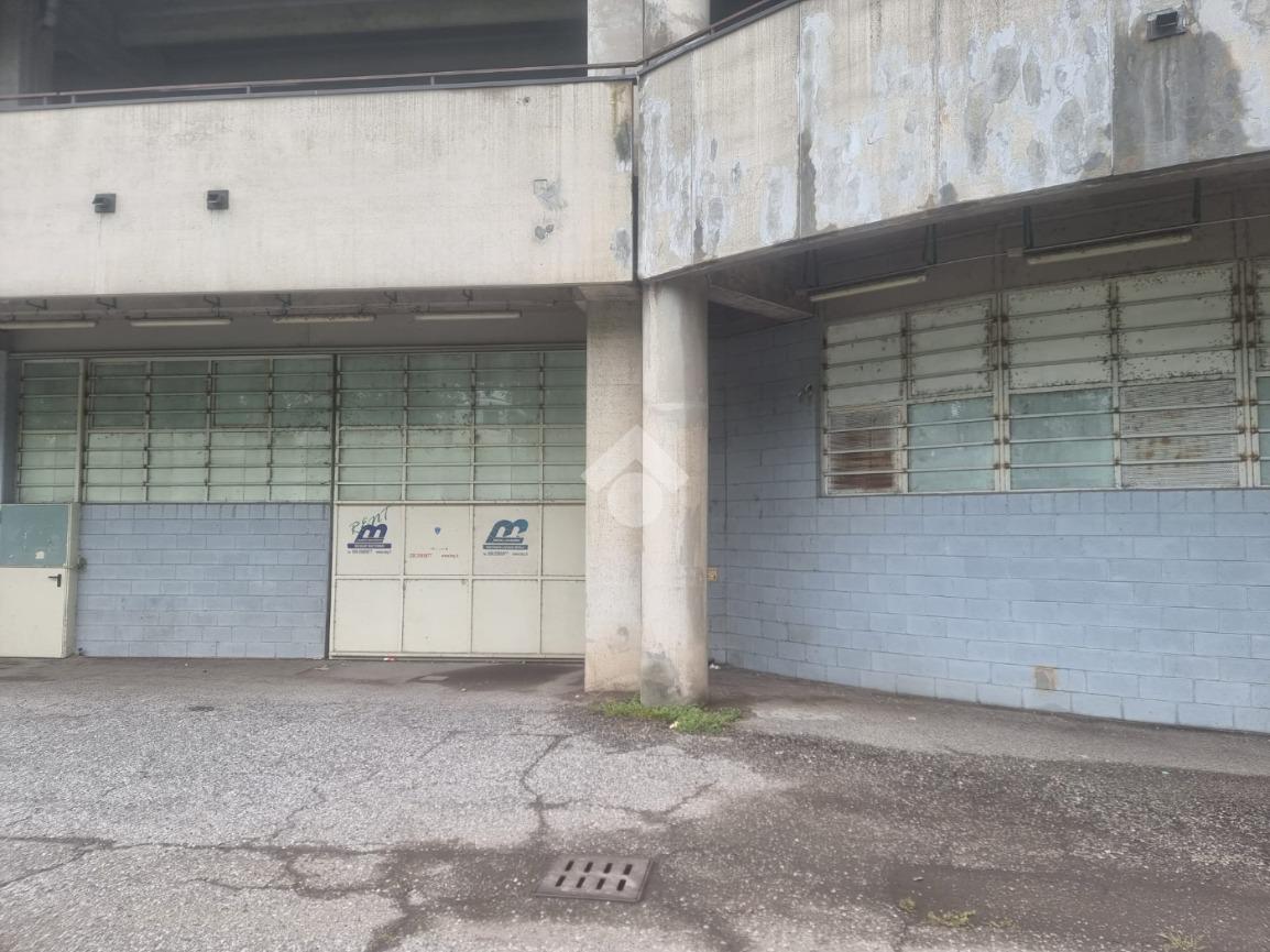 Capannone in affitto a Roncadelle