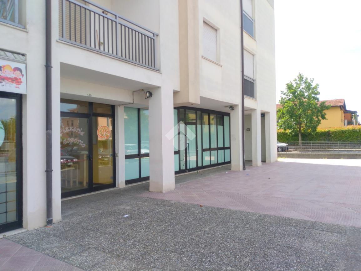 Negozio in vendita a Roncadelle