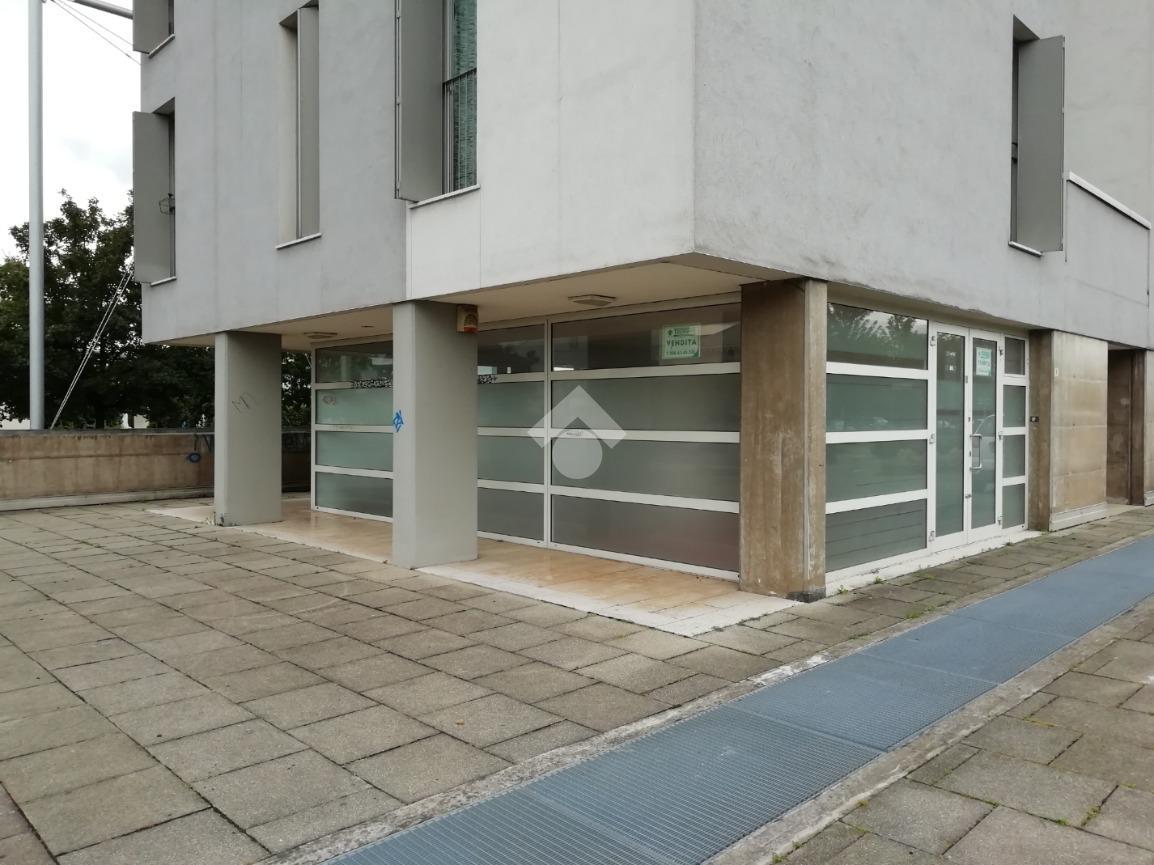 Negozio in vendita a Brescia