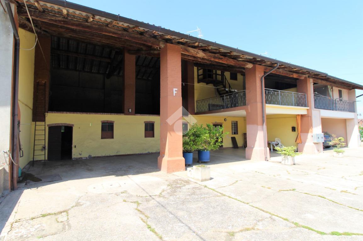 Rustico in vendita a Torre Pallavicina