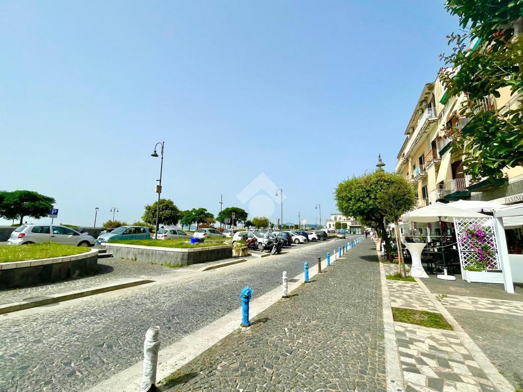 Appartamento in vendita a Pozzuoli