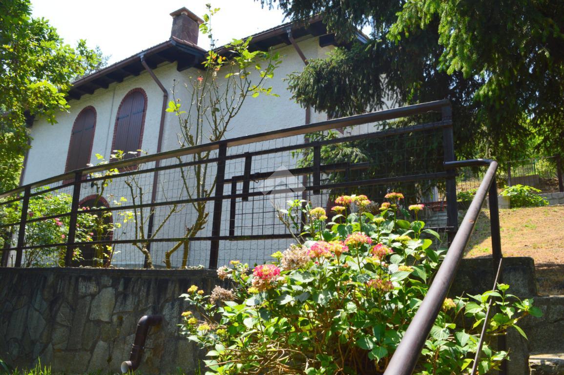 Villa in vendita a Ponzone