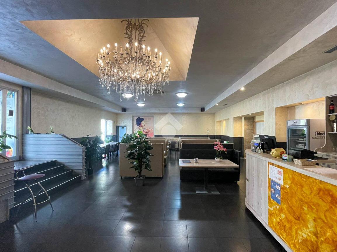 Negozio in vendita a Desenzano Del Garda