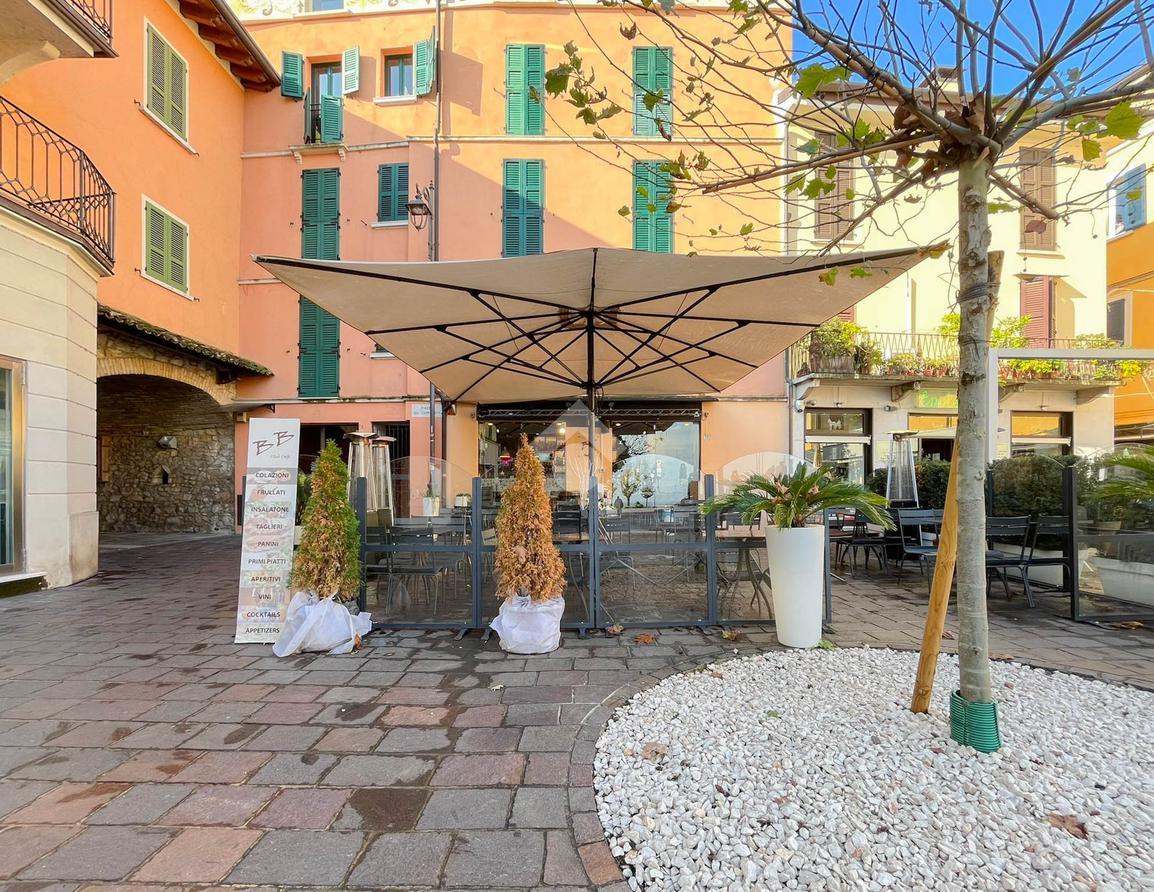 Negozio in vendita a Desenzano Del Garda