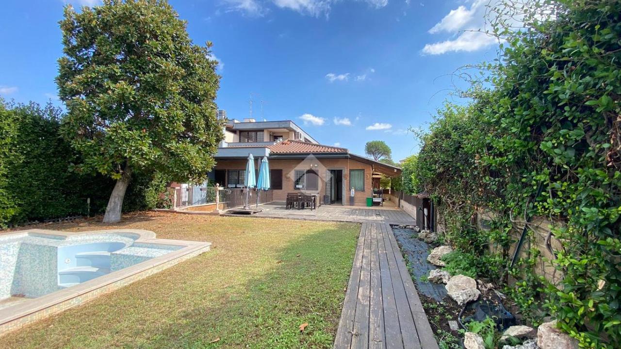 Villa in vendita a Roma