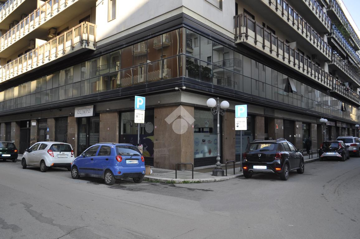 Negozio in affitto a Foggia