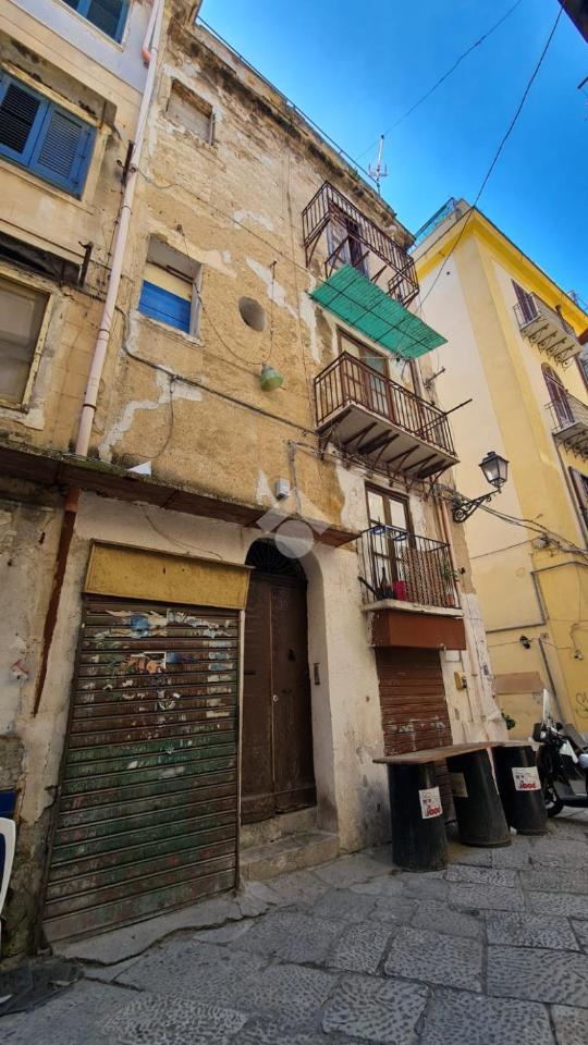 Palazzo in vendita a Palermo