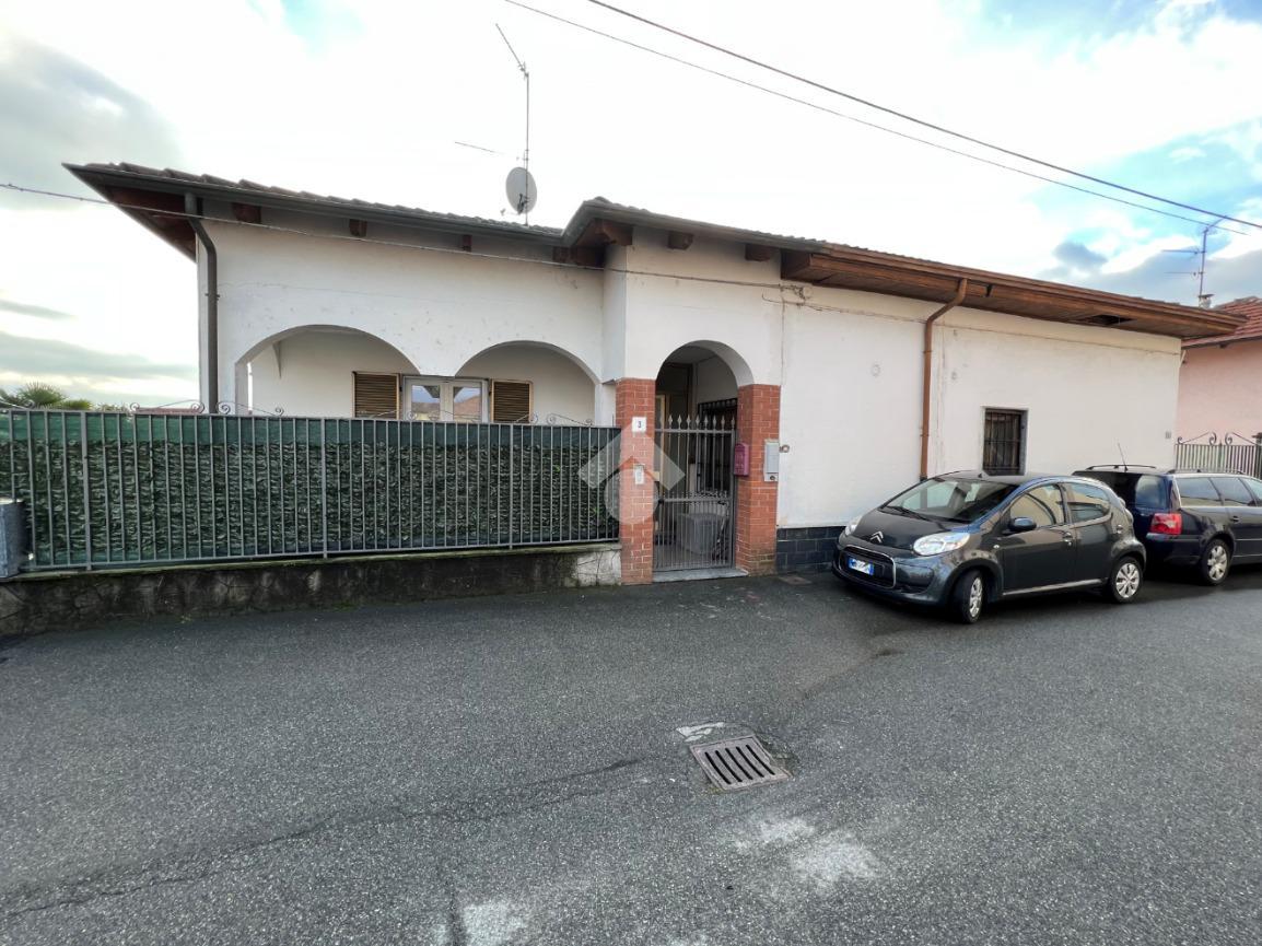 Casa indipendente in vendita a Tronzano Vercellese