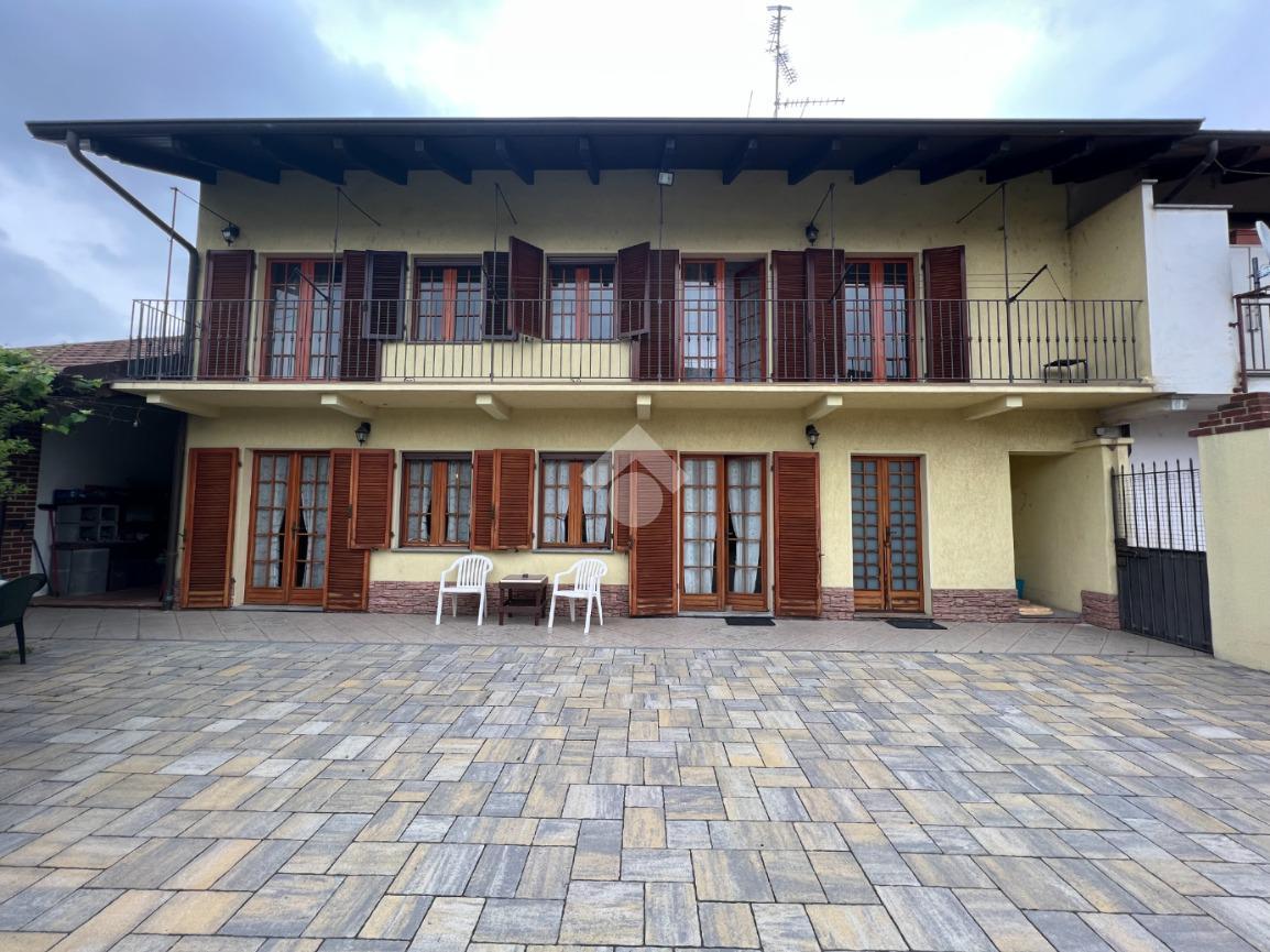 Casa indipendente in vendita a Tronzano Vercellese