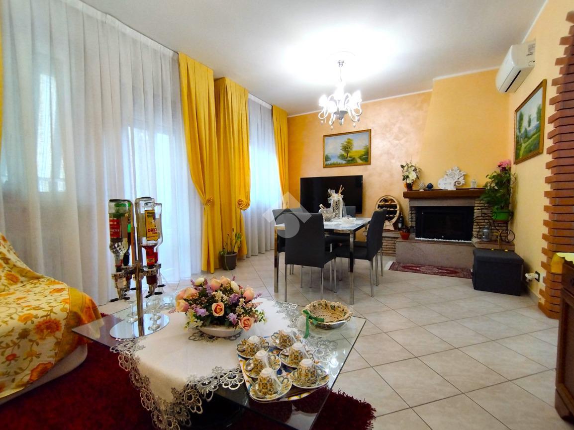 Appartamento in vendita a Trecate