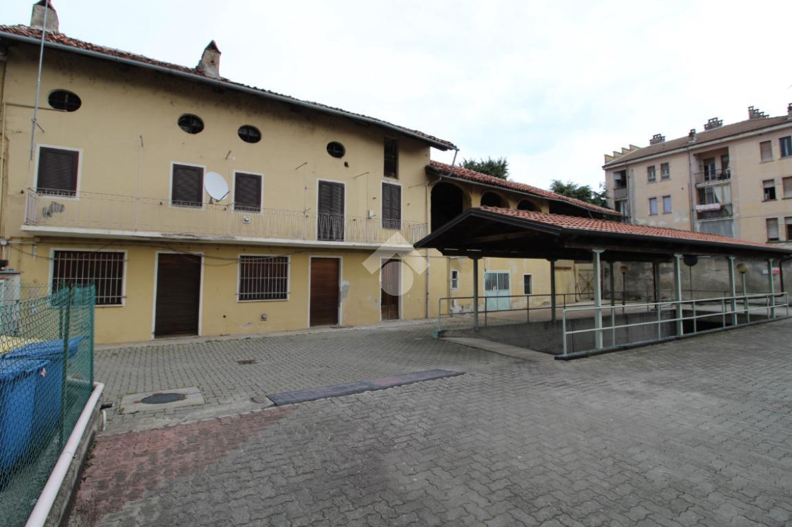 Rustico in vendita a Santhia'