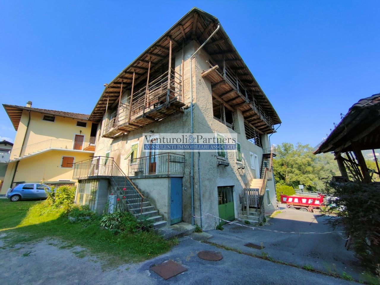 Rustico in vendita a Comano Terme