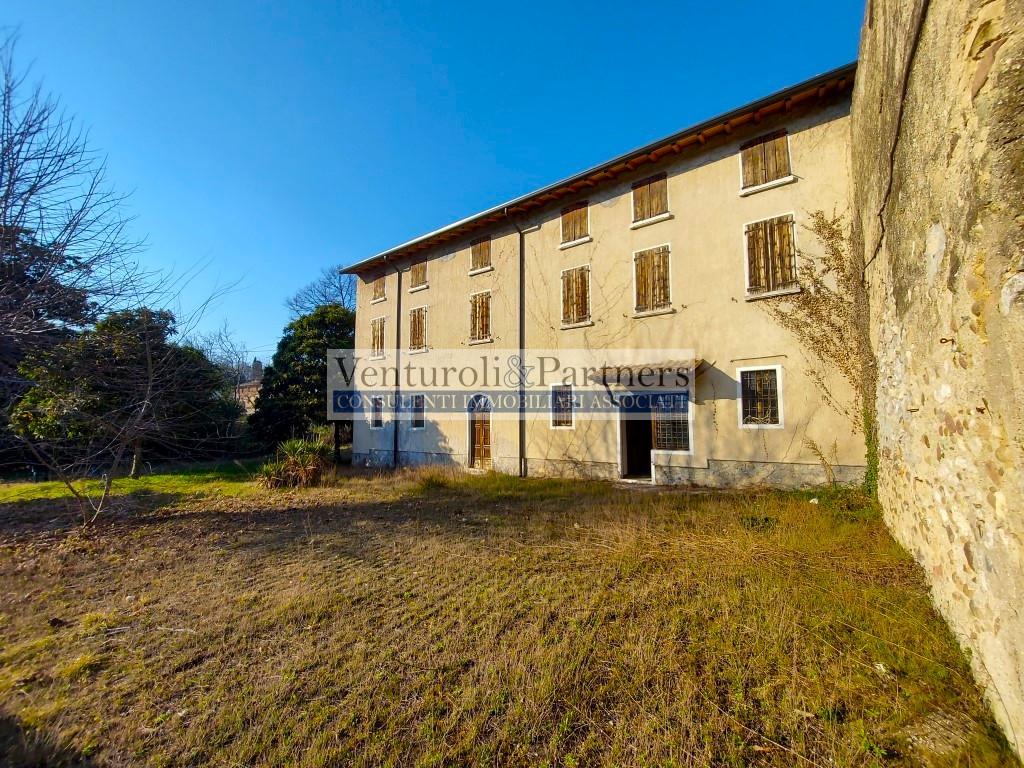 Rustico in vendita a Solferino