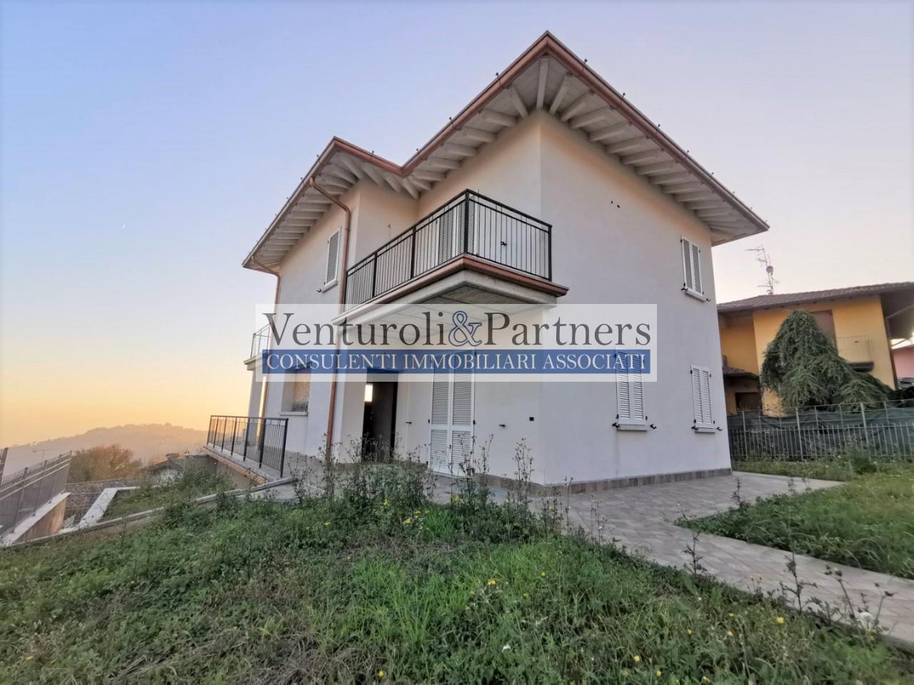 Villa in vendita a Serle