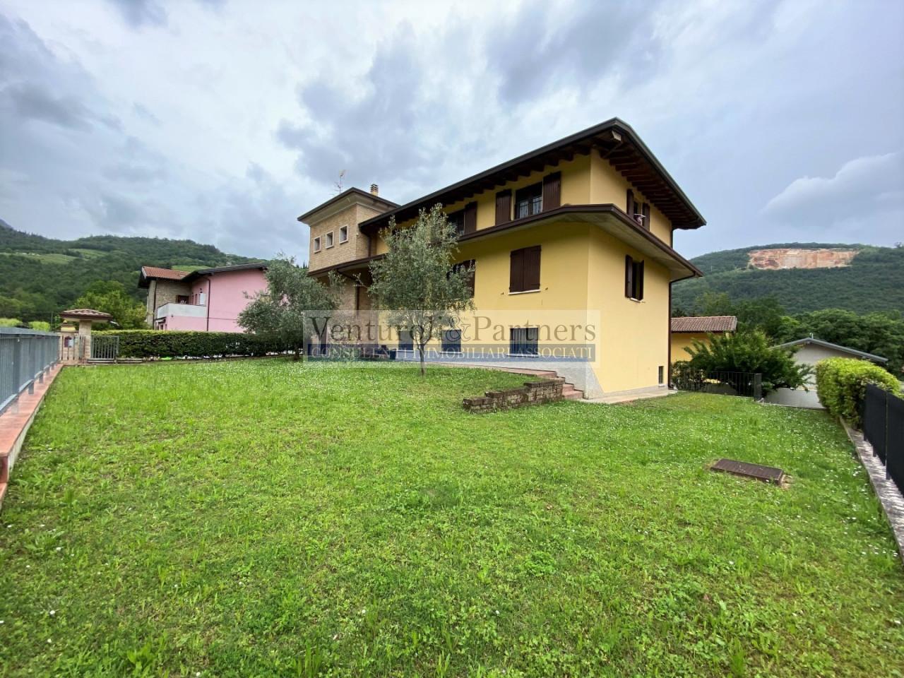 Villa in vendita a Botticino