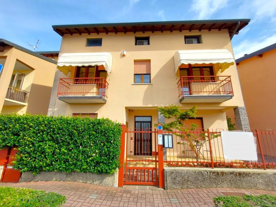 Casa indipendente in vendita a Manerba Del Garda
