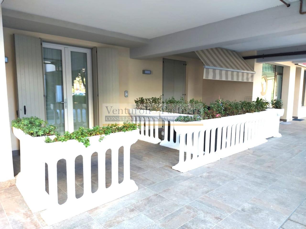 Appartamento in vendita a Sirmione