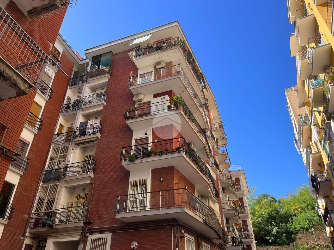 Appartamento in vendita a Napoli
