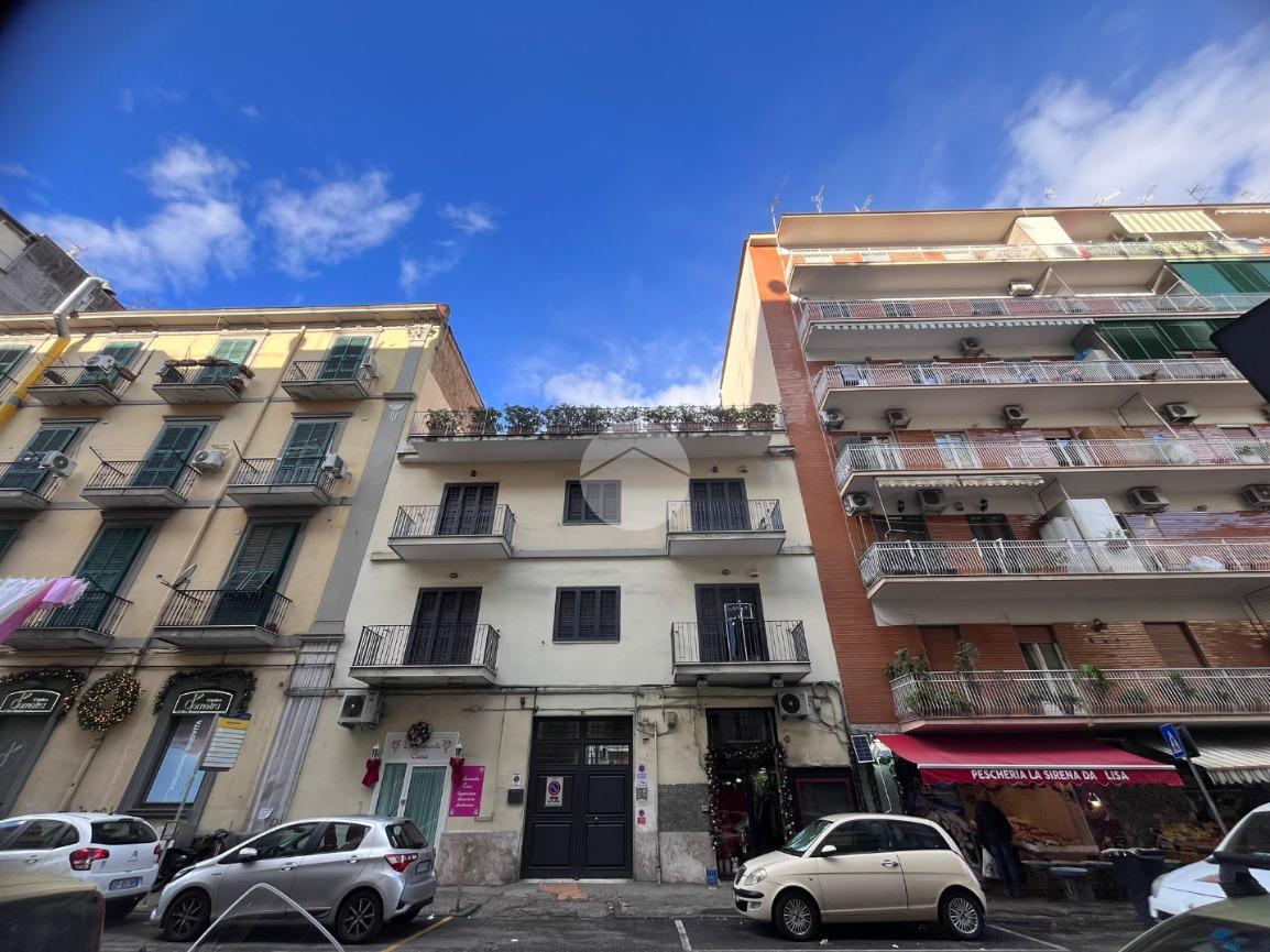 Appartamento in vendita a Napoli