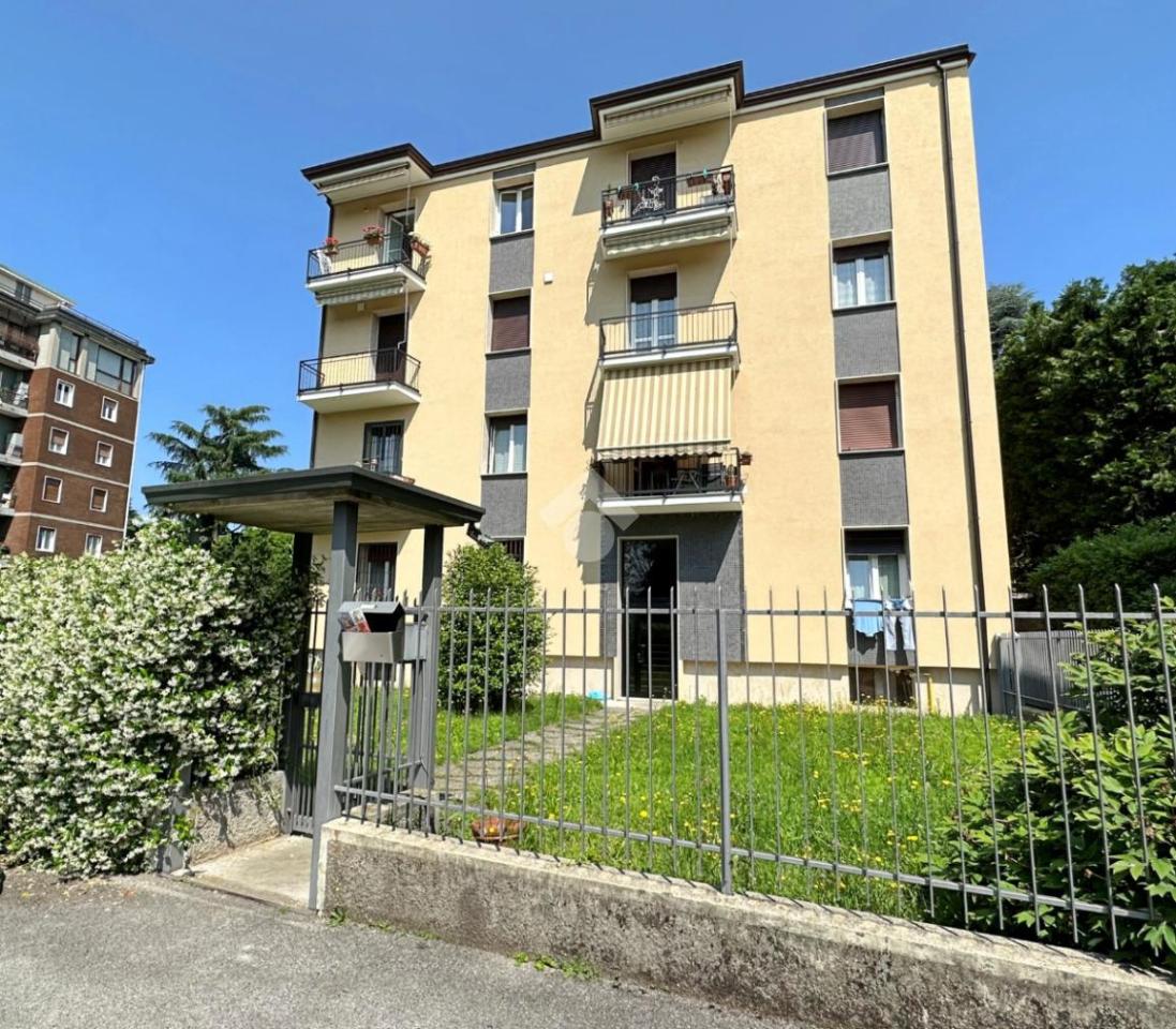 Appartamento in vendita a Carate Brianza