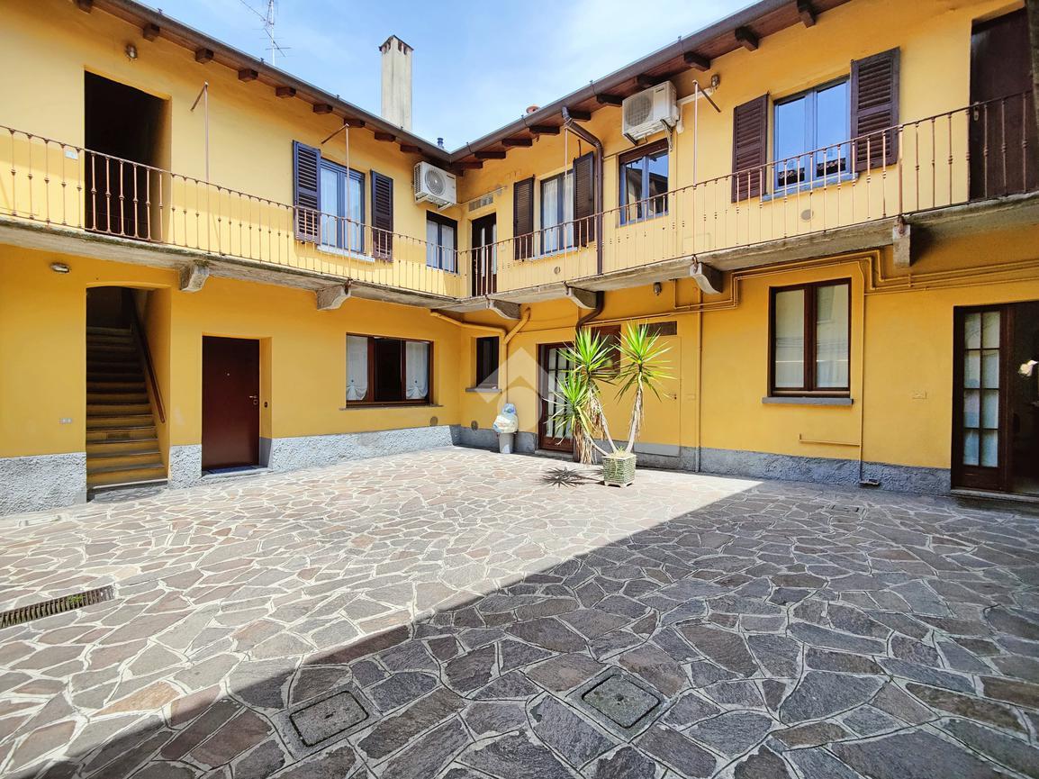 Appartamento in vendita a Carate Brianza
