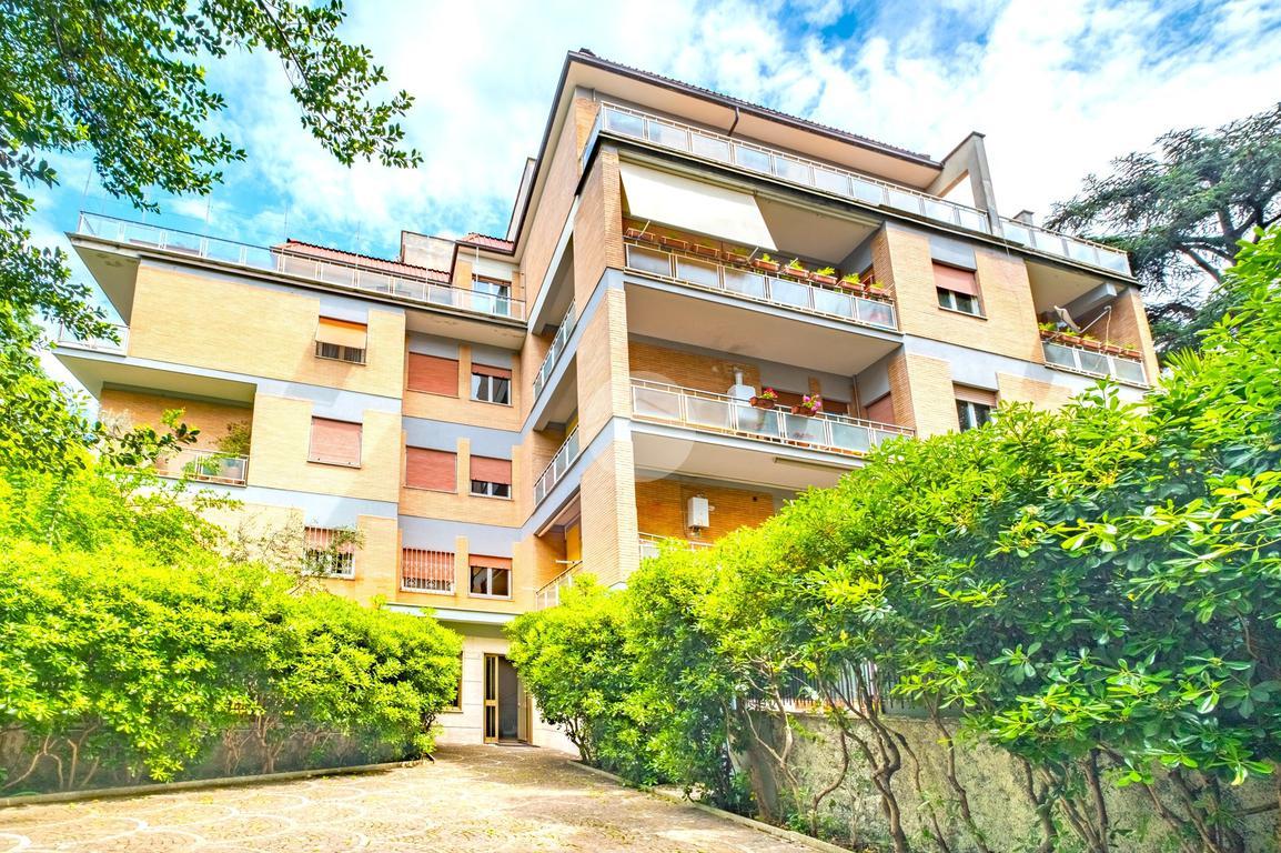 Appartamento in vendita a Roma